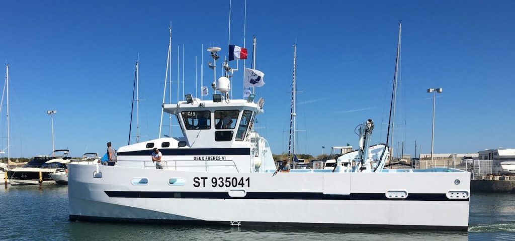 Unique Mediterranean catamaran longliner/seiner - FiskerForum